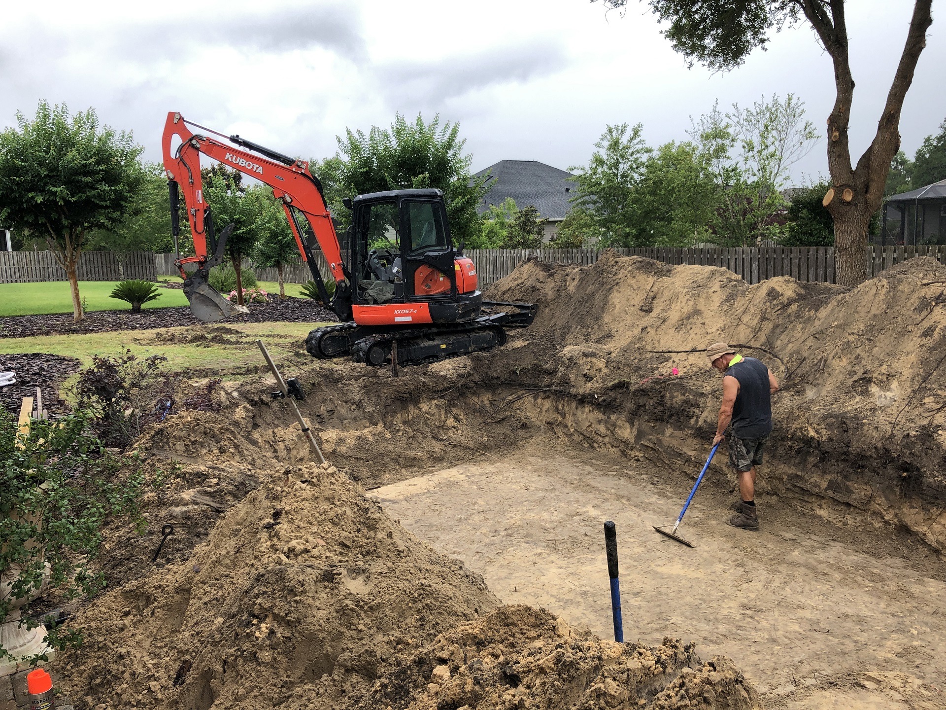 DIY Fiberglass Pools: As aeasy guide to building your own - Exclusive Pools